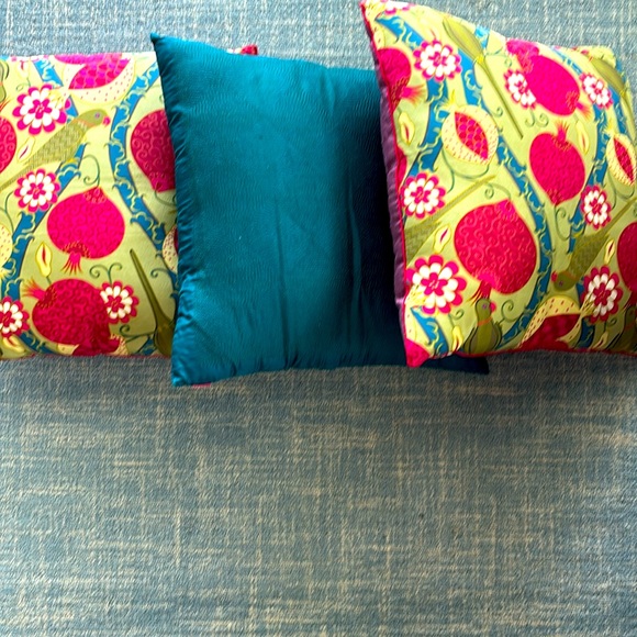 Good Earth | Accents | Updated Photos3 Silk 8x18 Square Good Earth Asha ...